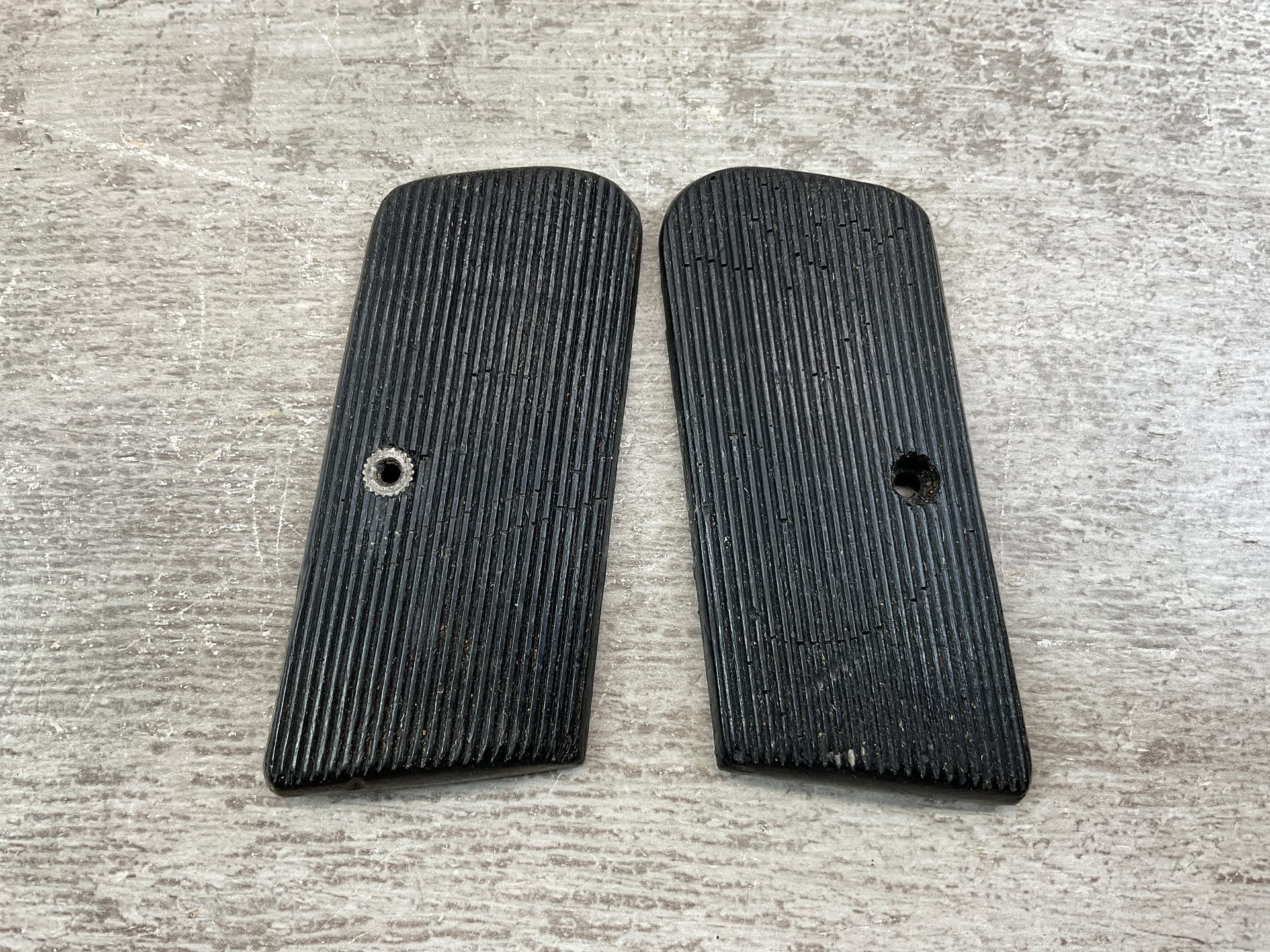 HUNGARIAN FEMARU P37 .380 GRIPS - Checkpoint Charlie's