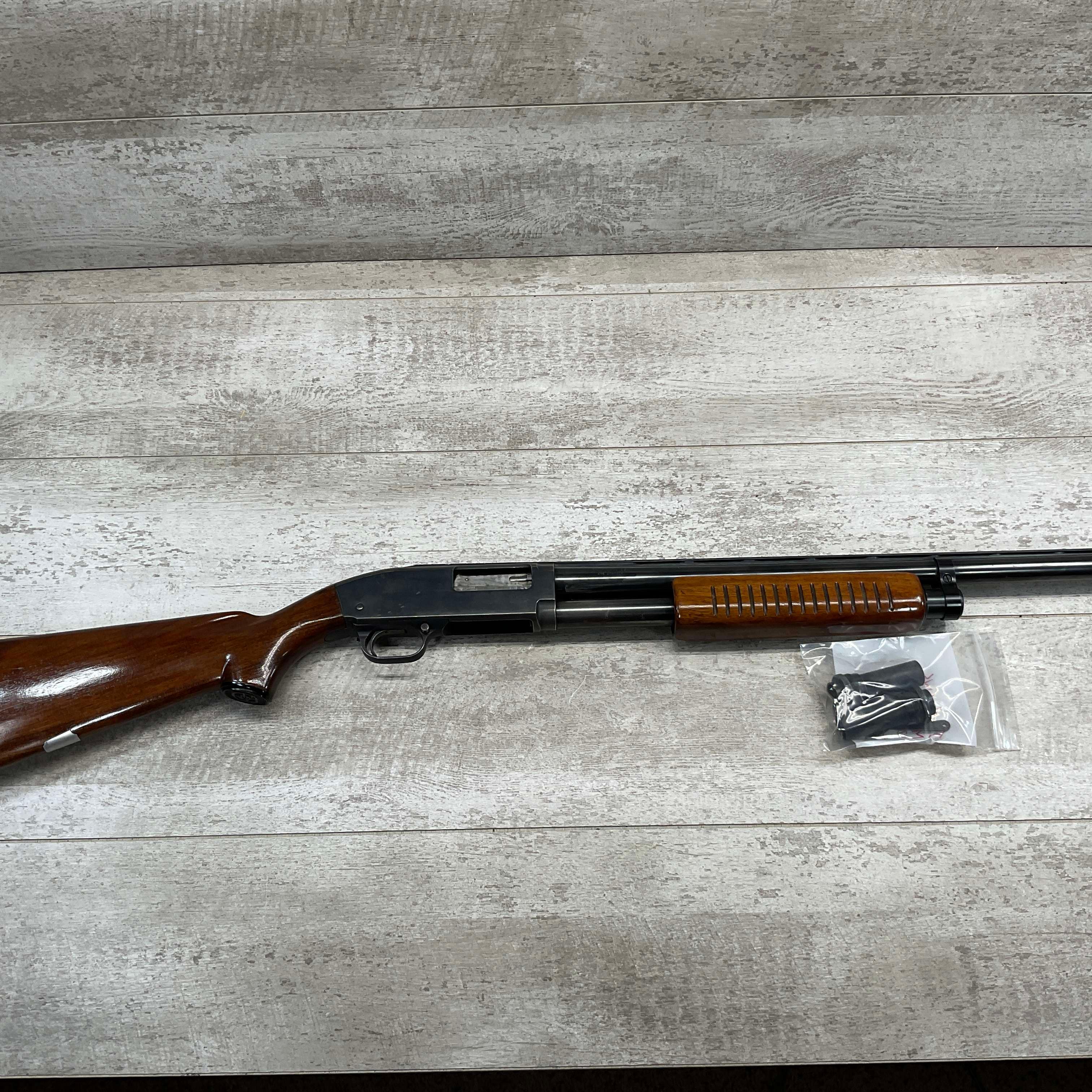 JC HIGGINS MODEL 20 12 GAUGE PUMP SHOTGUN W/POWER PACK CHOKE SYSTEM ...