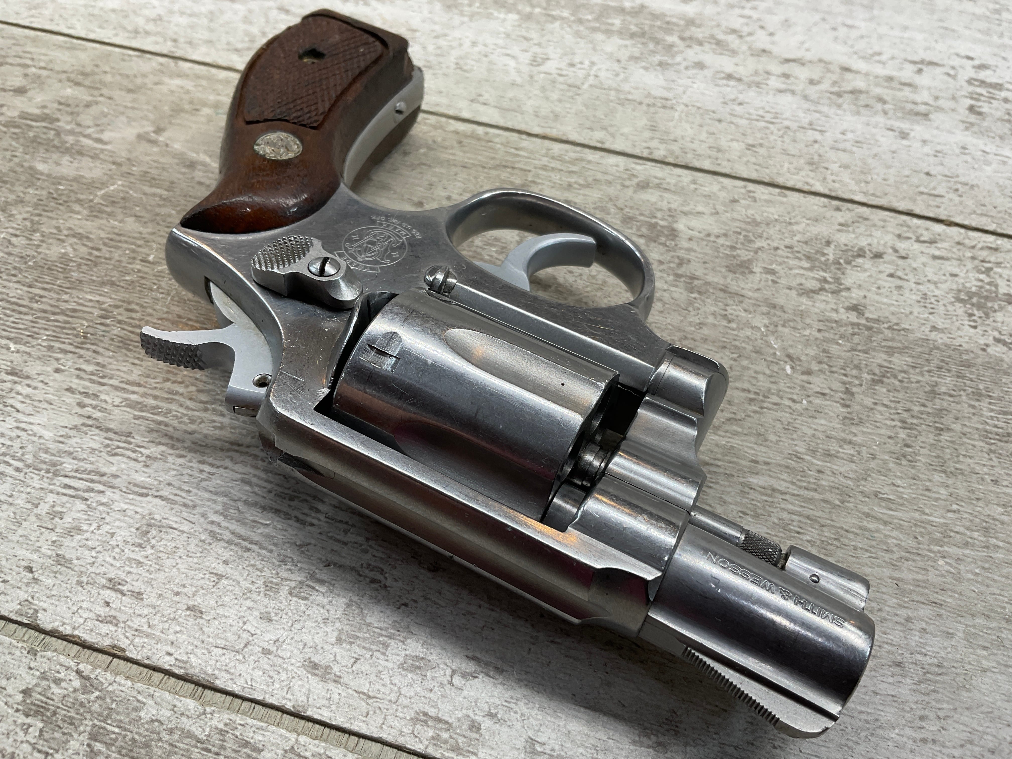 SMITH & WESSON S&W MODEL 64-2 .38 SPECIAL REVOLVER - Checkpoint Charlie's