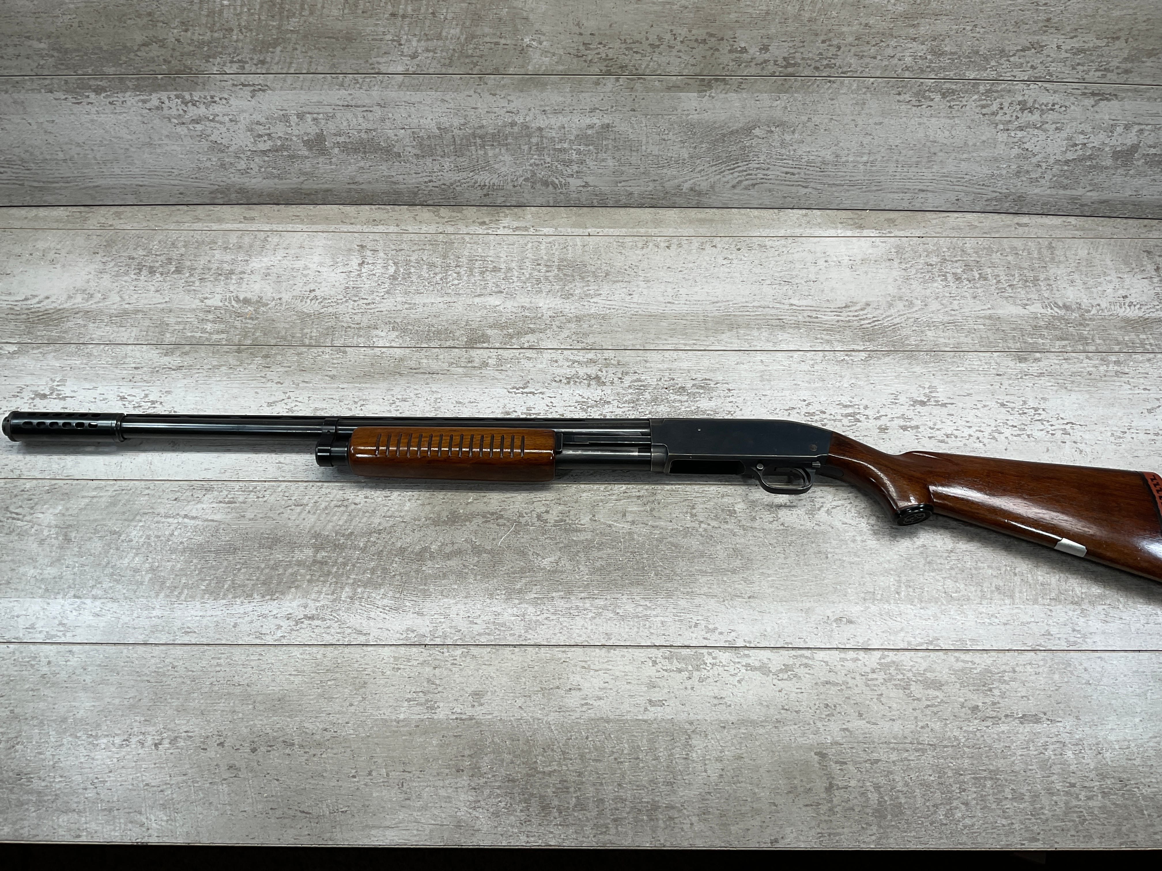 JC HIGGINS MODEL 20 12 GAUGE PUMP SHOTGUN W/POWER PACK CHOKE SYSTEM ...