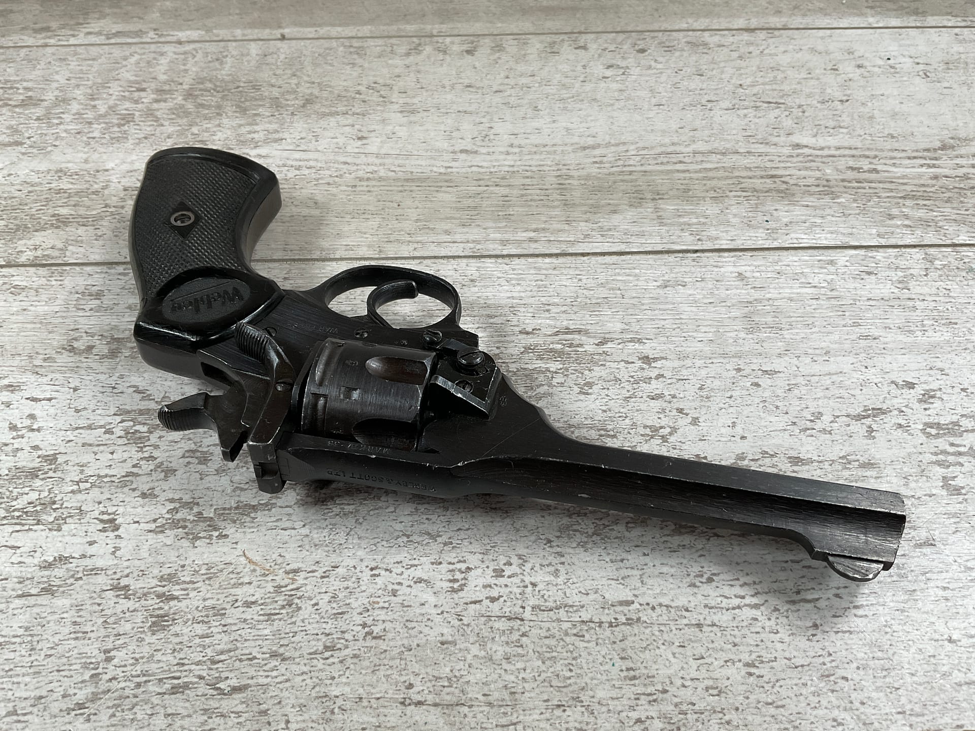 WEBLEY MKIV MARK IV .38-200 REVOLVER W/CANVAS HOLSTER, WAR FINISH #3 ...