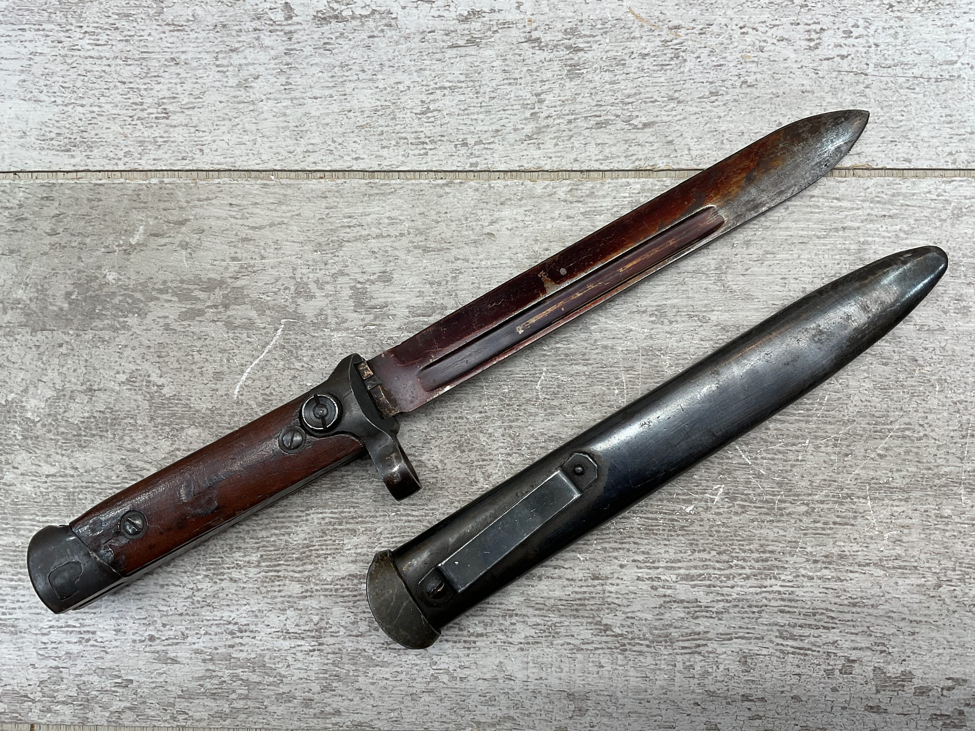 ITALIAN M1938 FOLDING BAYONET W/ SCABBARD - Checkpoint Charlie's