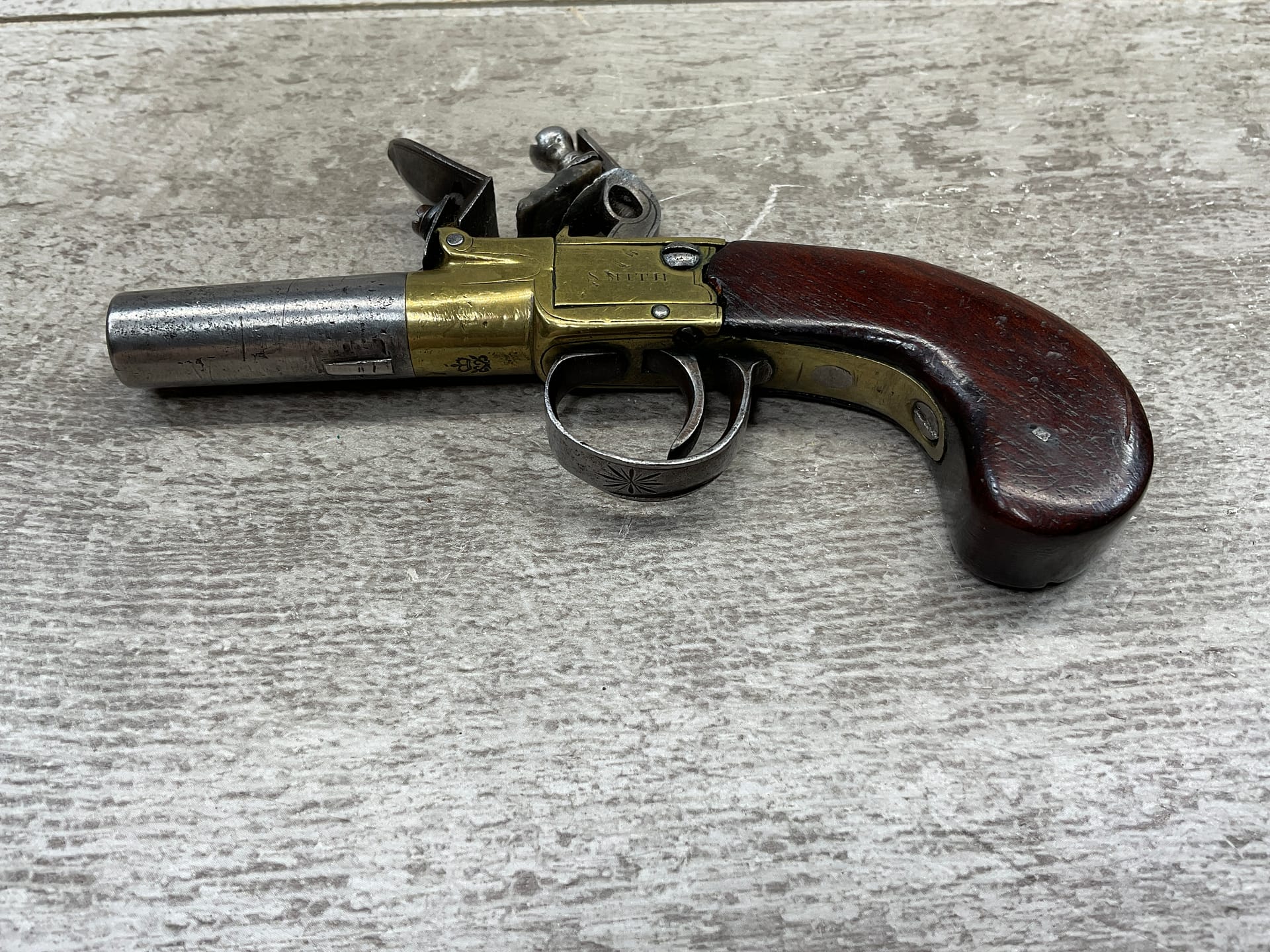 SMITH MUFF FLINTLOCK .32 CAL PISTOL, ANTIQUE - Checkpoint Charlie's