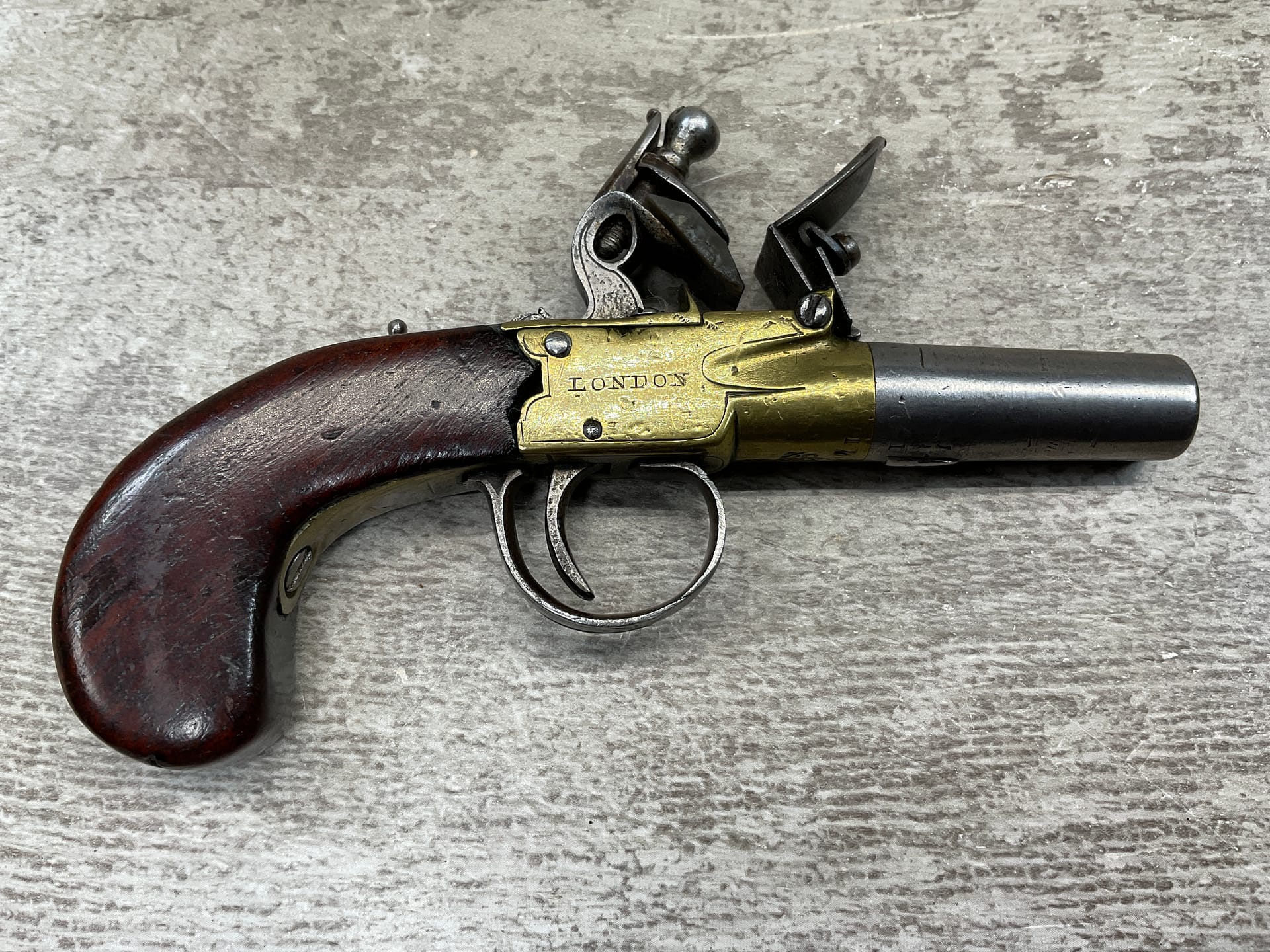 SMITH MUFF FLINTLOCK .32 CAL PISTOL, ANTIQUE - Checkpoint Charlie's
