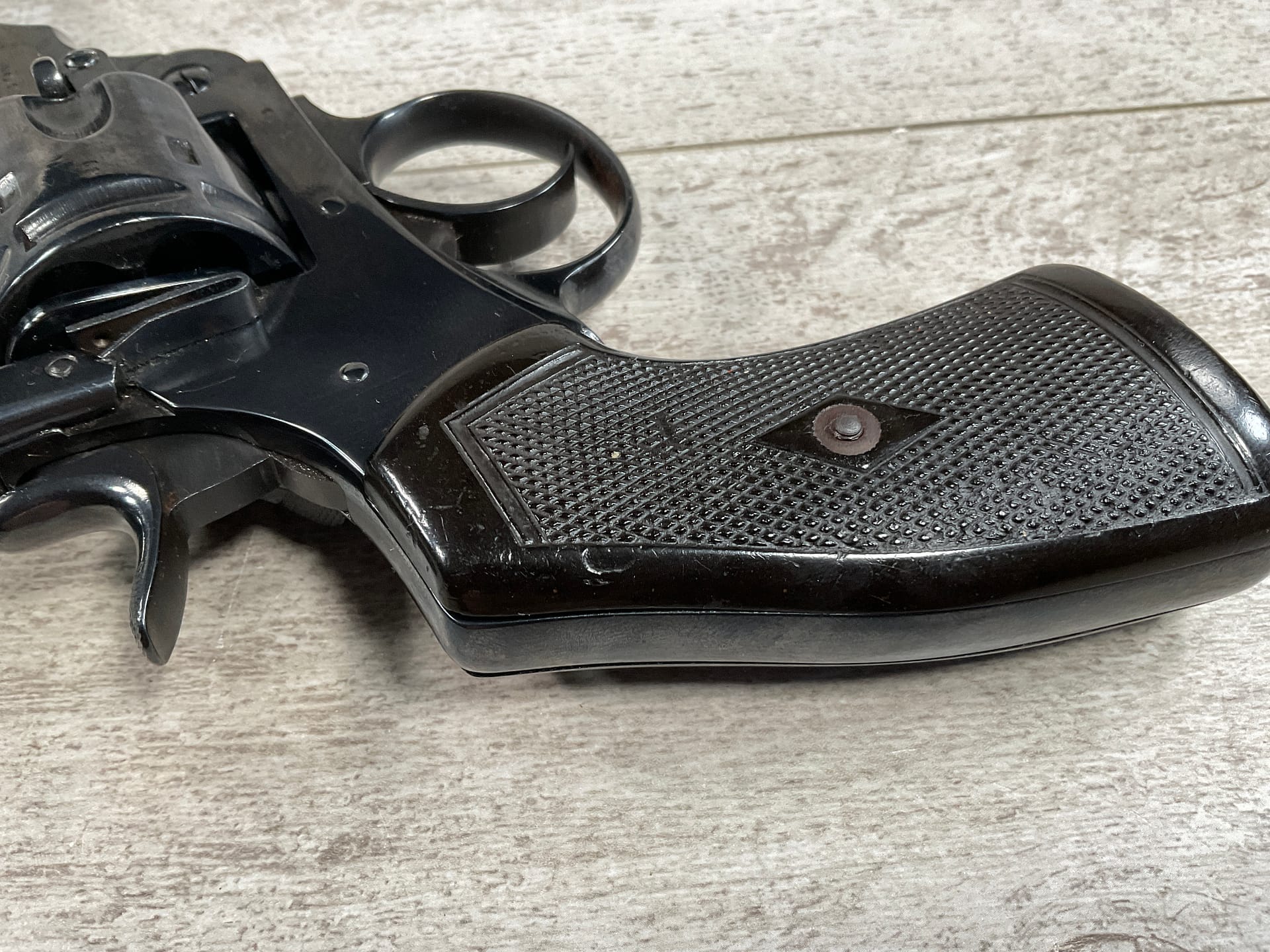 WEBLEY MKVI .455 REVOLVER RE-BLUED #3-01041 - Checkpoint Charlie's