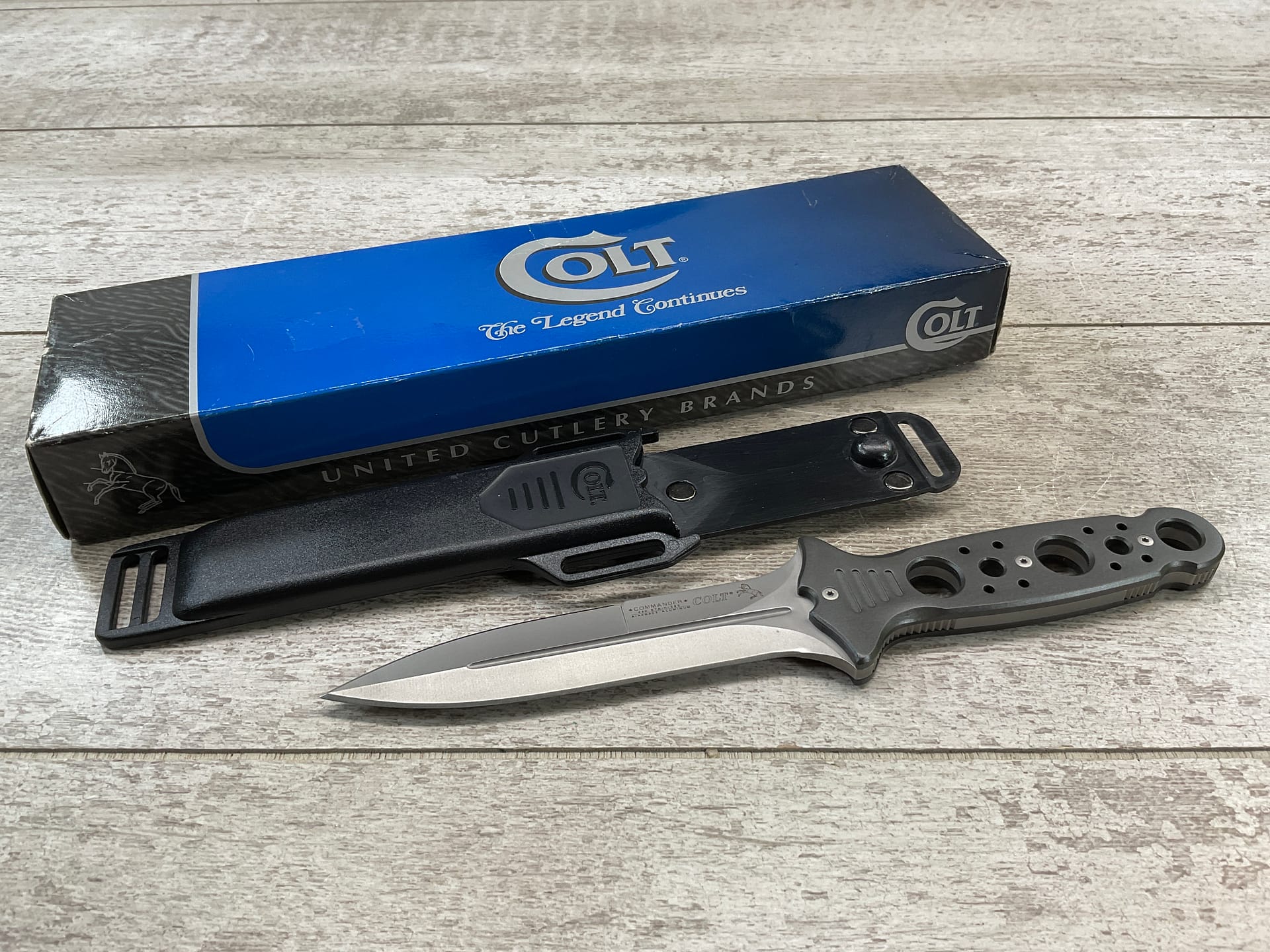 COLT COMMANDER KNIFE NEW IN BOX
