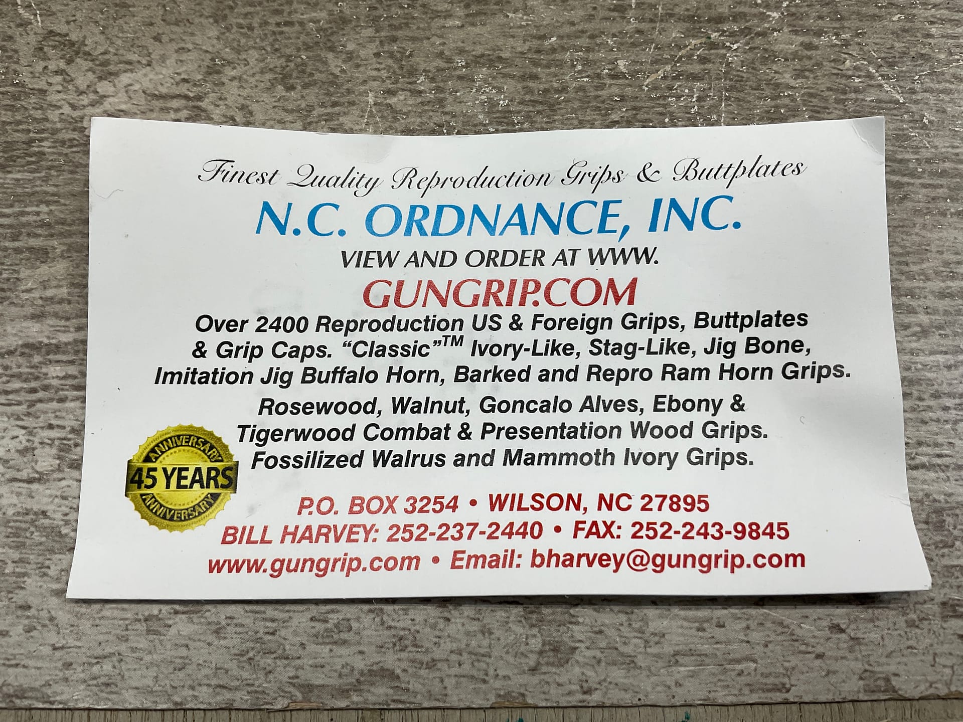 M.A.B MODEL D GRIPS, REPRODUCTION, NO SCREWS - Checkpoint Charlie's