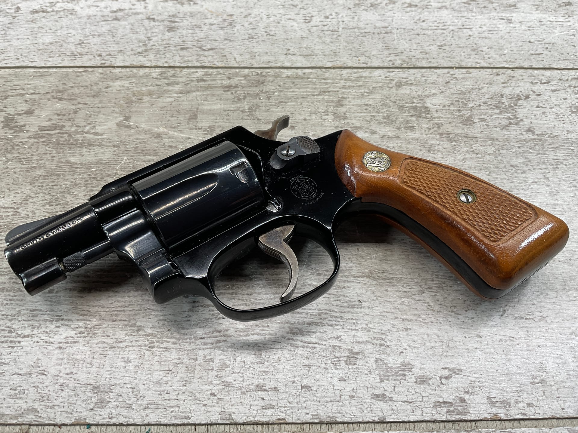 SMITH & WESSON MODEL 37 CHIEFS SPECIAL AIRWEIGHT 38 SPECIAL ...