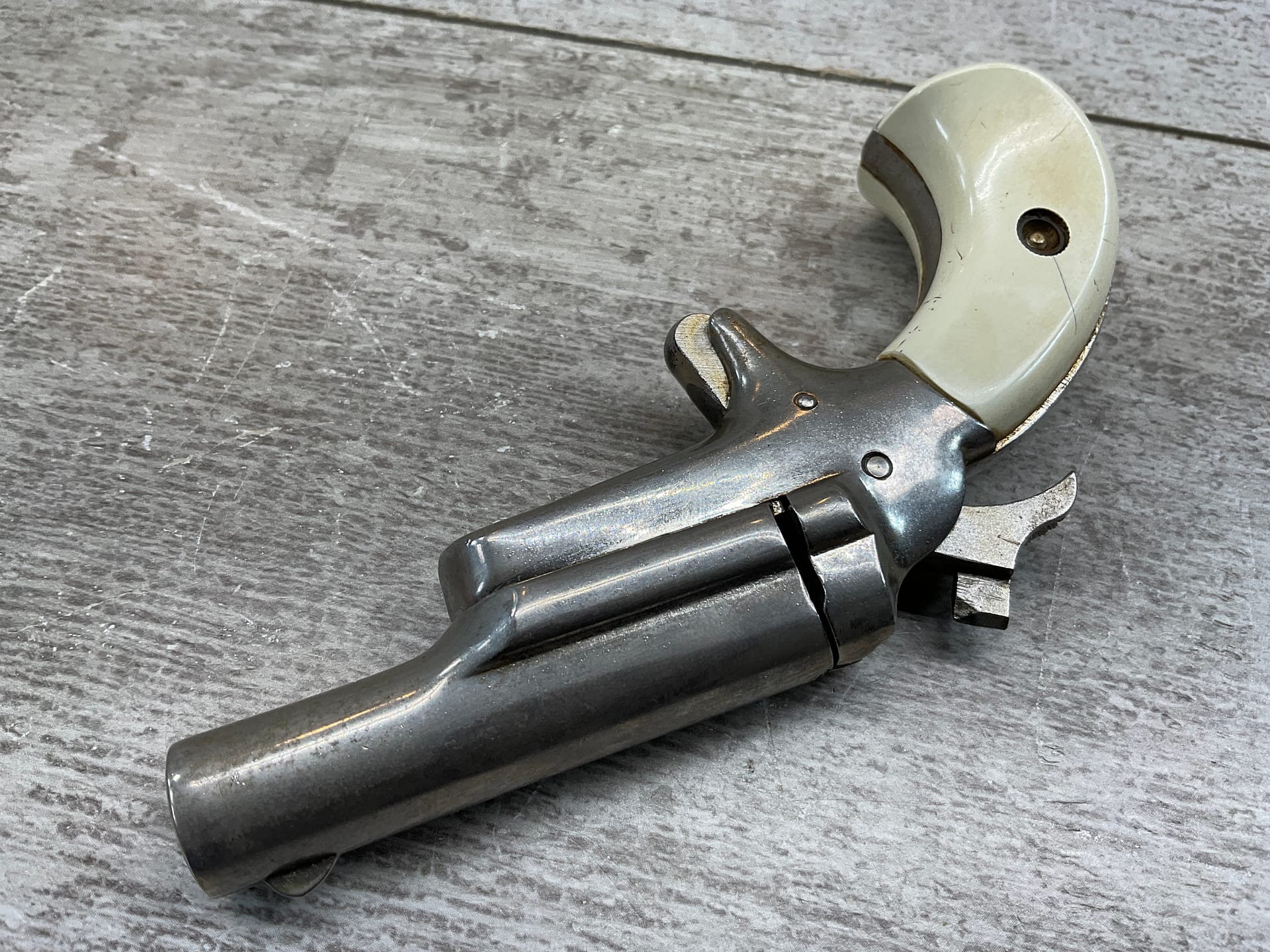 BUTLER SINGLE SHOT NICKEL DERRINGER .22 SHORT - Checkpoint Charlie's