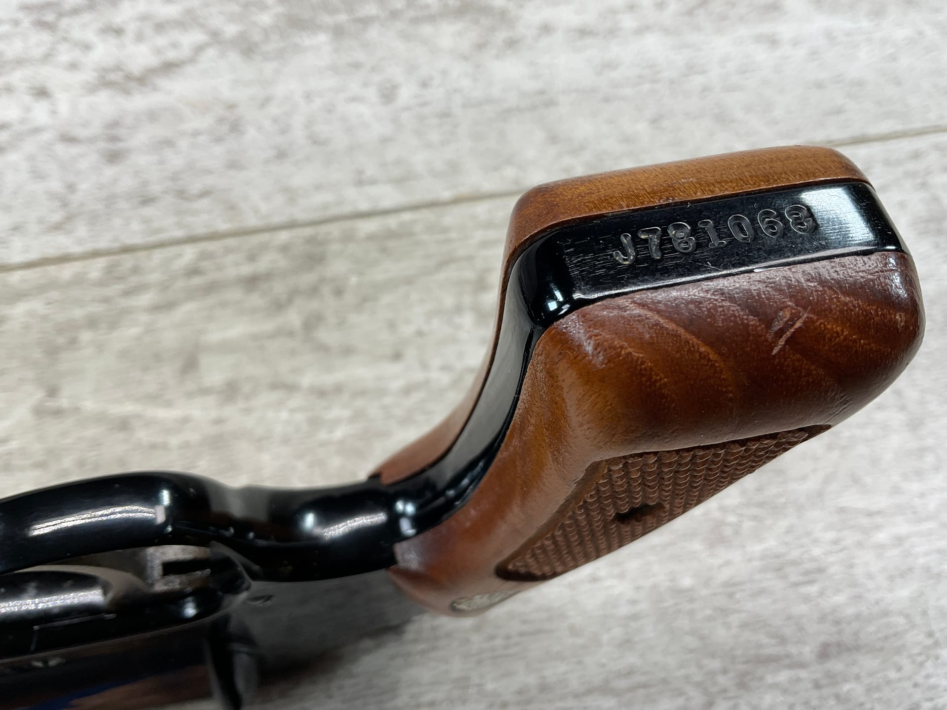 SMITH & WESSON MODEL 37 CHIEFS SPECIAL AIRWEIGHT 38 SPECIAL ...