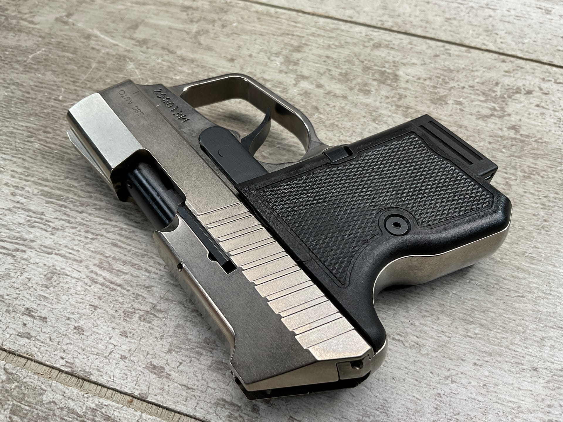 MAGNUM RESEARCH MICRO DESERT EAGLE .380 AUTO - Checkpoint Charlie's