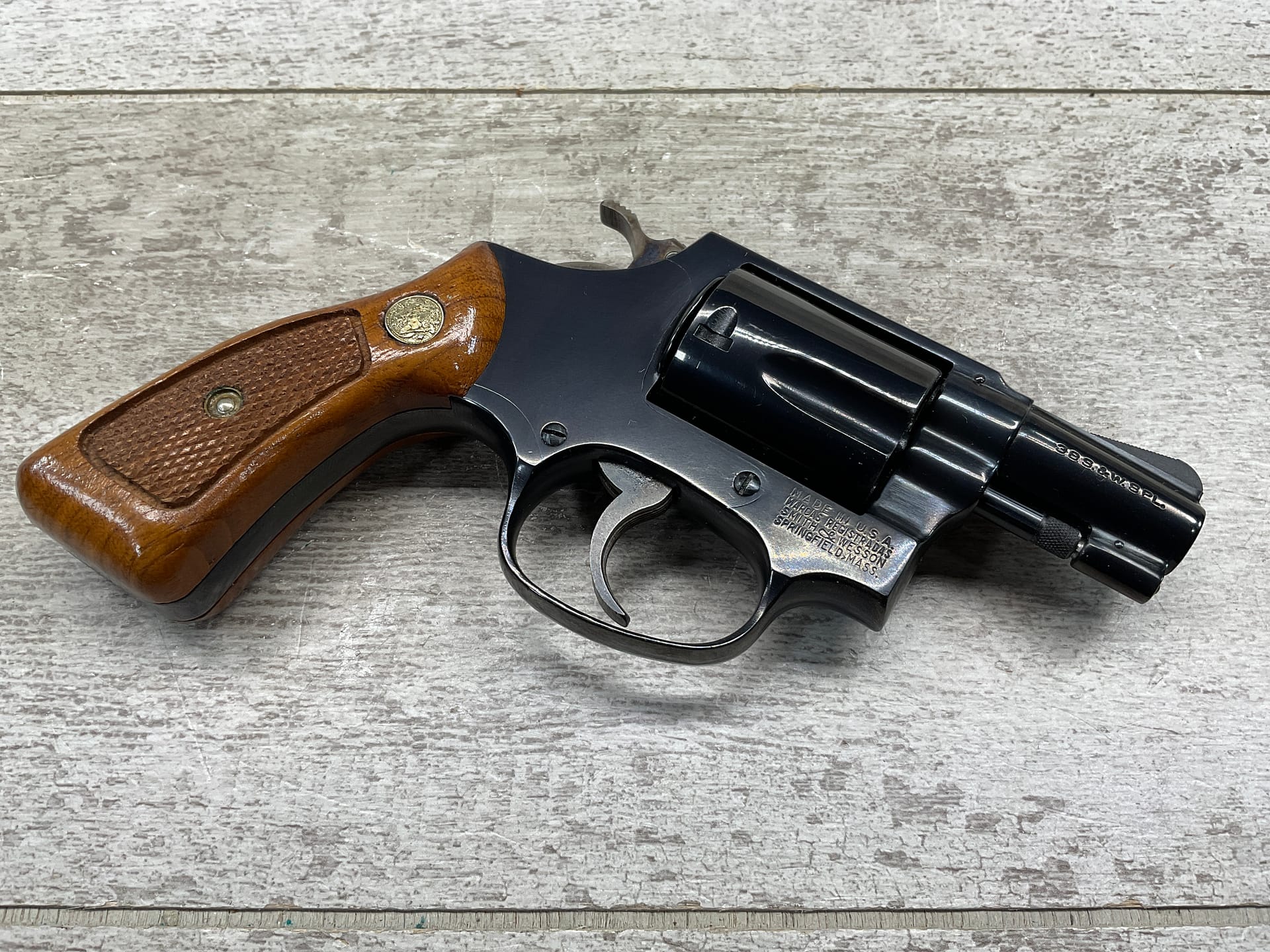 S&W CHIEFS SPECIAL 36 .38 SPECIAL REVOLVER, MINTY - Checkpoint Charlie's