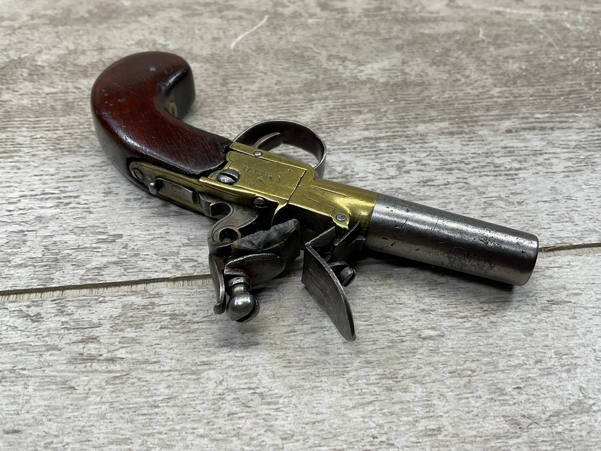 SMITH MUFF FLINTLOCK .32 CAL PISTOL, ANTIQUE - Checkpoint Charlie's