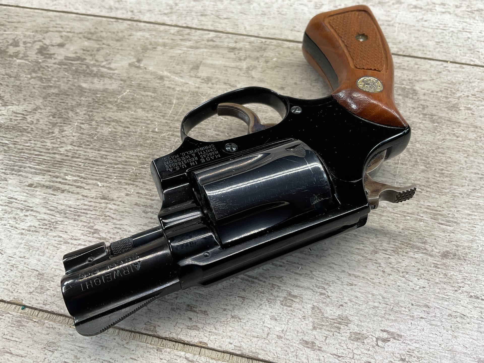 SMITH & WESSON MODEL 37 CHIEFS SPECIAL AIRWEIGHT 38 SPECIAL ...