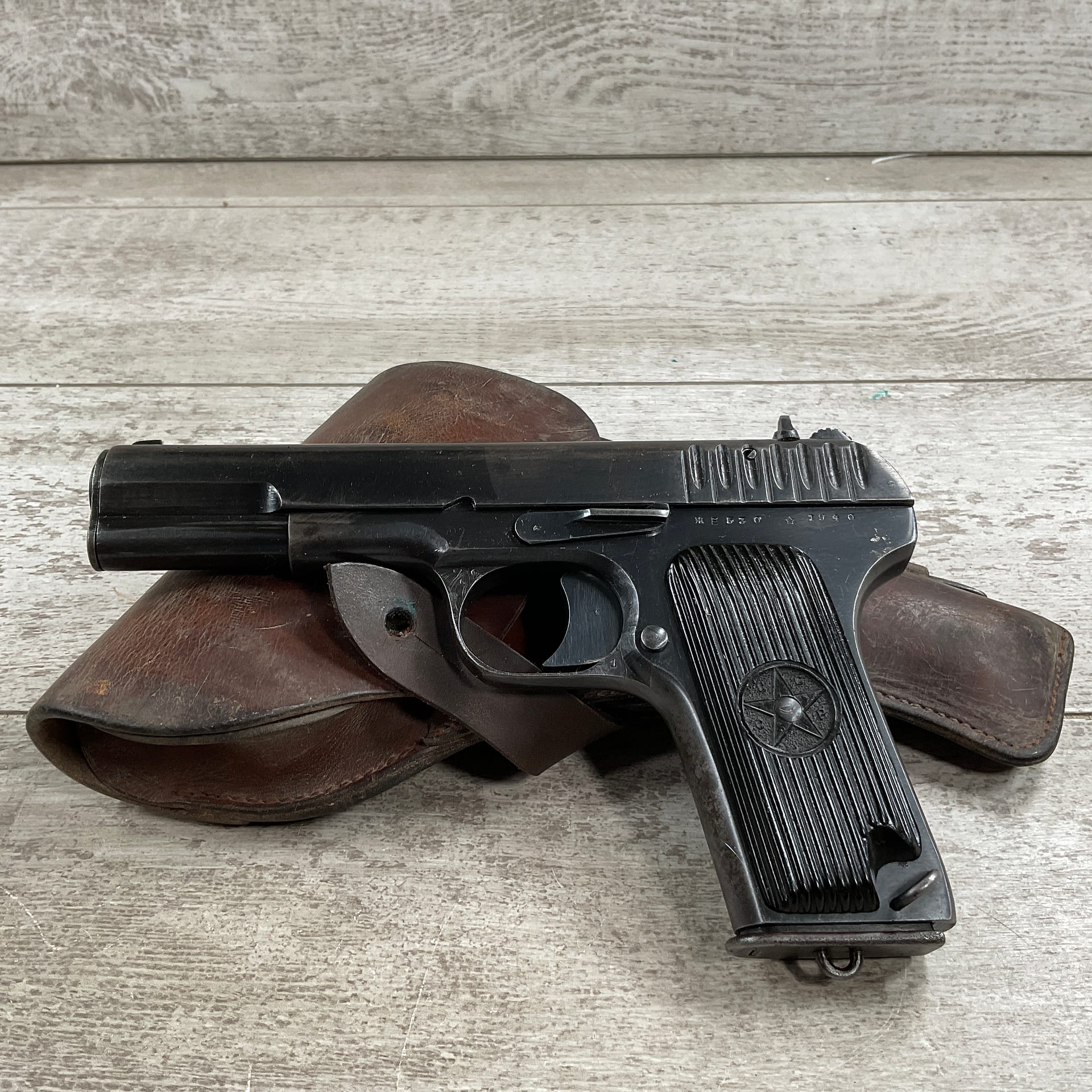 RUSSIAN TT 33 TOKAREV 7.62X25 PISTOL 1940 DATED W/LEATHER HOLSTER, RIG ...