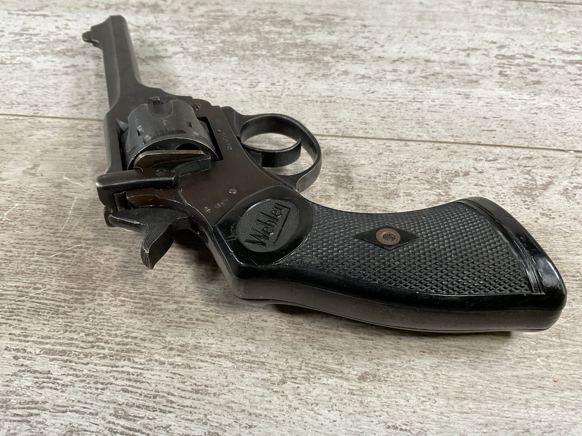 WEBLEY MARK IV .38/200 DA "WAR FINISH" REVOLVER RIG - Checkpoint Charlie's